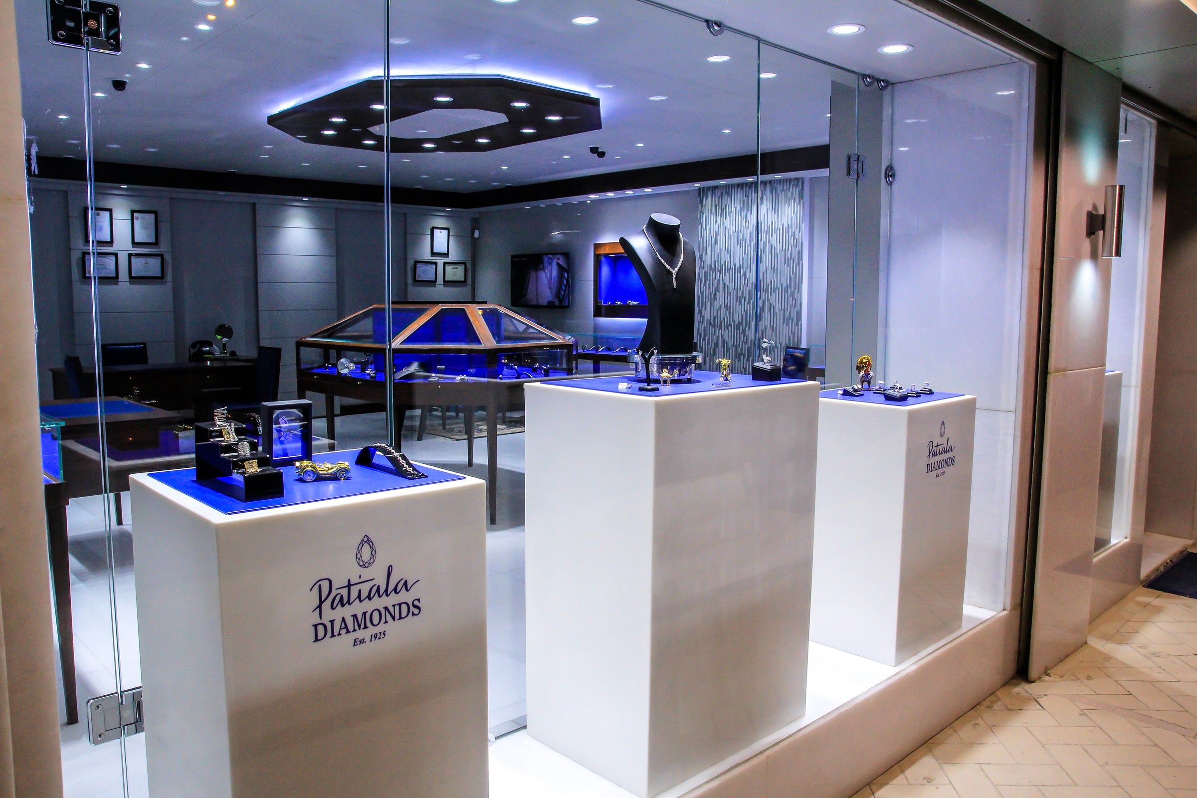 Diamond Rings | Islamabad Jewelry Store | Patiala Diamonds